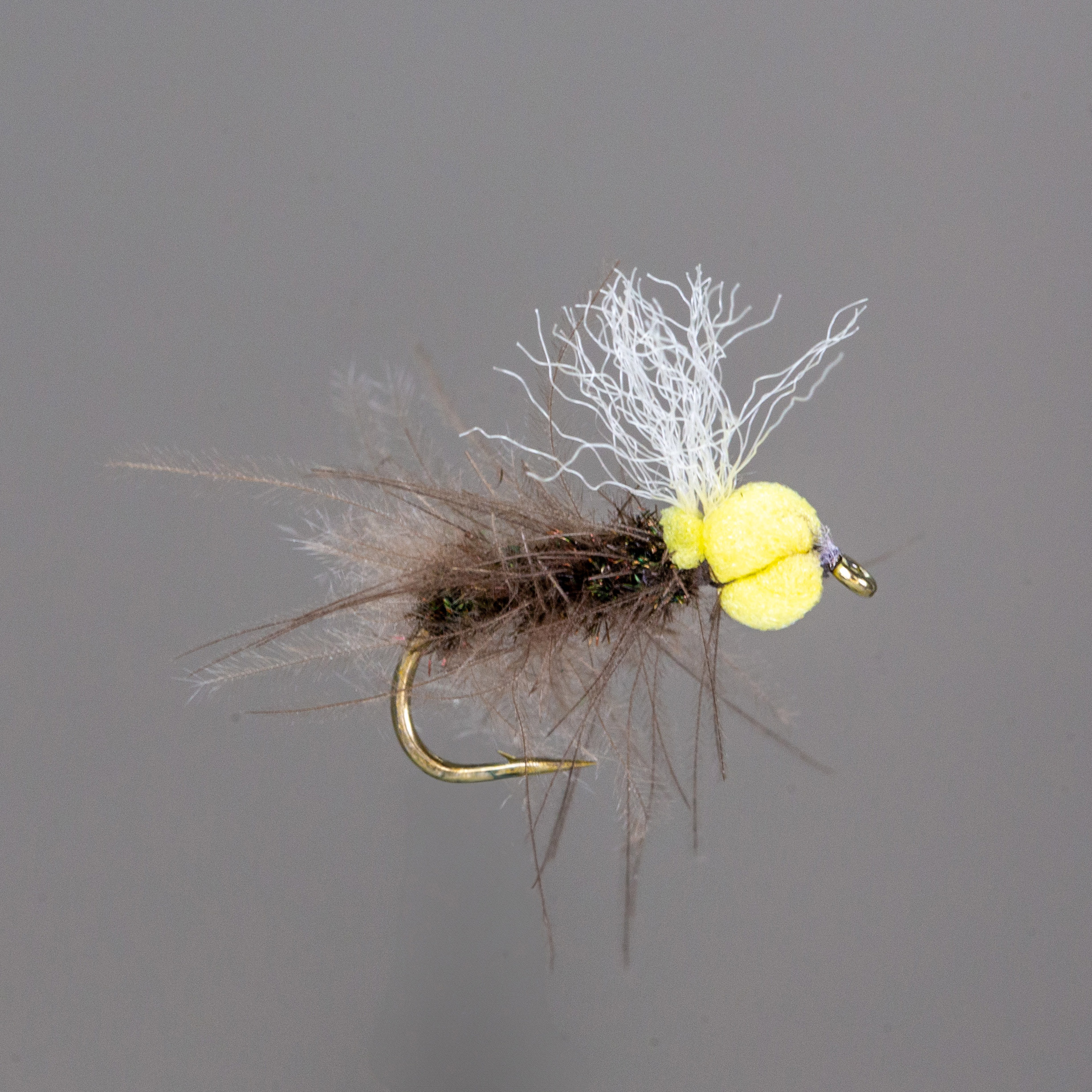 CDC Caddis Super Pupa - eine Köcherfliege, die gerade schlüpft